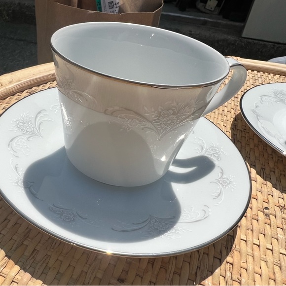 Noritake | Kitchen | Noritake Vintage Tea Set 4 Cups And Saucers ...